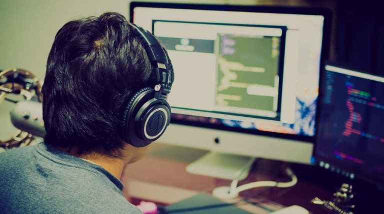 Top 10 Programming languages to learn to get your dream IT job